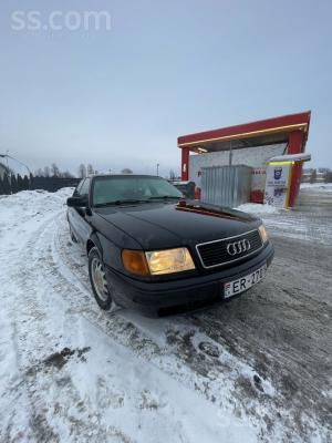 Black Audi 100 1991 in Ventspils, with an engine capacity of 2.00 L and mileage of 209 thousand km for 700 €, photo 5 on AUTOMOTO.COM.LV