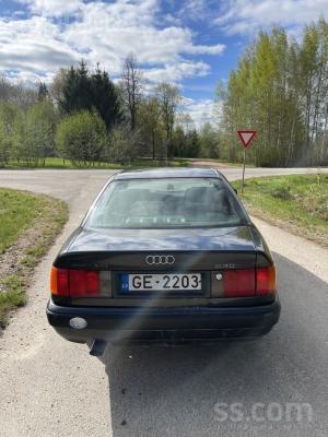 Black Audi 100 1992 in Dobele, with an engine capacity of 2.40 L and mileage of 447 thousand km for 1400 €, photo 3 on AUTOMOTO.COM.LV