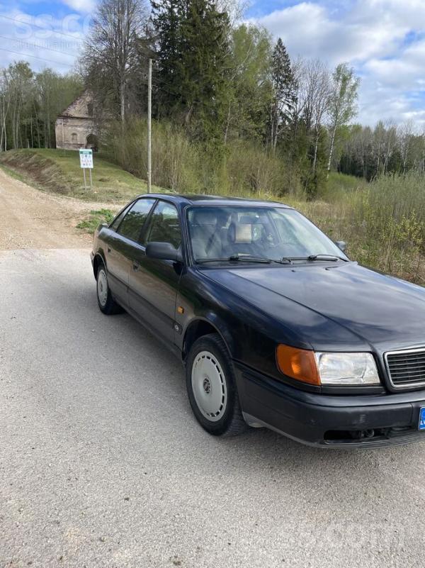 Black Audi 100 1992 in Dobele, with an engine capacity of 2.40 L and mileage of 447 thousand km for 1400 €, photo 4 on AUTOMOTO.COM.LV