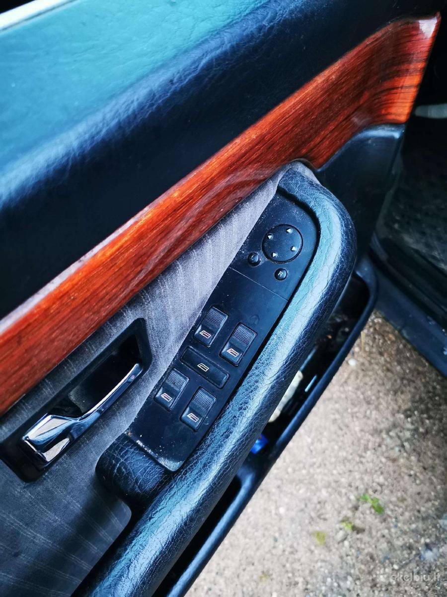 Black Audi 100 1988 in Visaginas, with an engine capacity of 2.30 L and mileage of 256 thousand km for 1000 €, photo 12 on AUTOMOTO.COM.LV