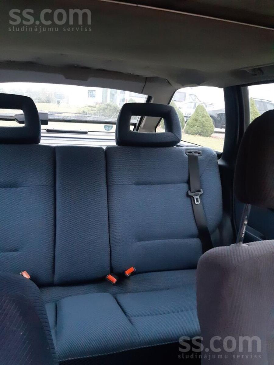 Zils Audi 100 1990 Liepāja, ar dzinēja tilpumu 2.50 L un nobraukumu 300 tūkst. km par 1100 €, foto 7 vietnē AUTOMOTO.COM.LV
