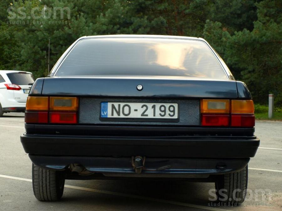 Синий Ауди 100 1986 в Лиепая, объемом двигателя 2.00 л и пробегом 369 тыс. км за 3000 €, фото 6 на AUTOMOTO.COM.LV