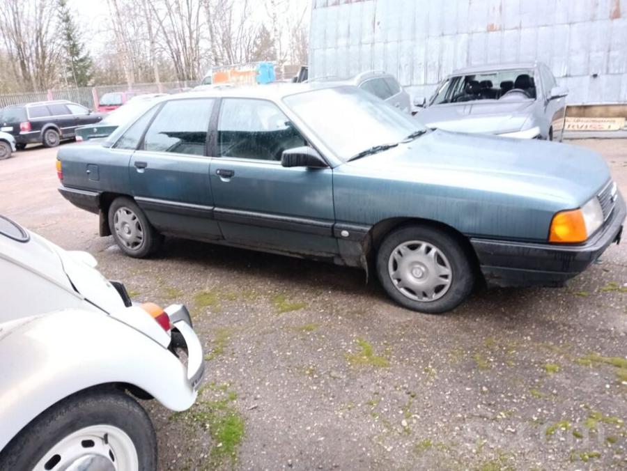 Zils Audi 100 1988 Madona, ar dzinēja tilpumu 2.30 L un nobraukumu 386 tūkst. km par 950 €, foto 9 vietnē AUTOMOTO.COM.LV