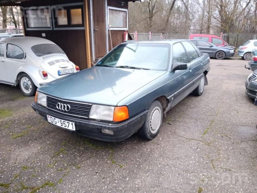 Zils Audi 100 1988 Madona, ar dzinēja tilpumu 2.30 L un nobraukumu 386 tūkst. km par 950 €, foto 11 vietnē AUTOMOTO.COM.LV