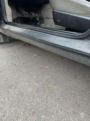 Zils Audi 100 1989 Kauņa, ar dzinēja tilpumu 1.80 L un nobraukumu 340 tūkst. km par 1300 €, foto 7 vietnē AUTOMOTO.COM.LV