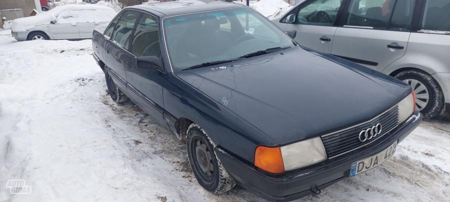 Blue Audi 100 1990 in Vilnius, with an engine capacity of 2.30 L and mileage of 316 thousand km for 2999 €, photo 6 on AUTOMOTO.COM.LV