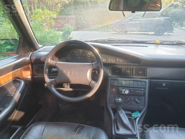 Zils Audi 100 1990 Rīga, ar dzinēja tilpumu 2.50 L un nobraukumu 250 tūkst. km par 3000 €, foto 10 vietnē AUTOMOTO.COM.LV