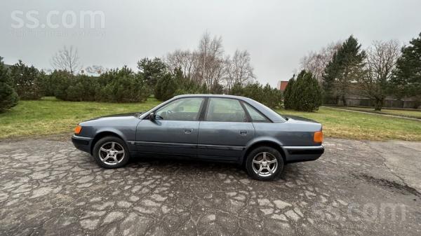 Blue Audi 100 1991 in Liepaja, with an engine capacity of 2.00 L and mileage of 206 thousand km for 1500 €, photo 3 on AUTOMOTO.COM.LV