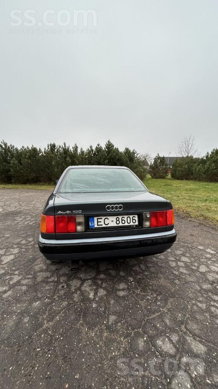 Blue Audi 100 1991 in Liepaja, with an engine capacity of 2.00 L and mileage of 206 thousand km for 1500 €, photo 6 on AUTOMOTO.COM.LV