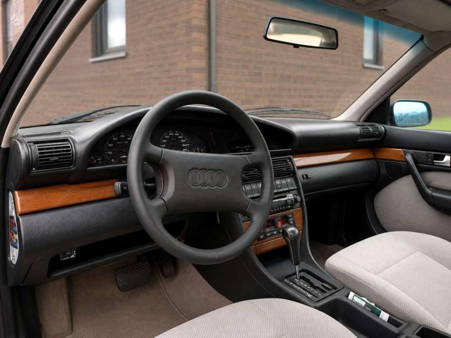 Zils Audi 100 1991 Klaipėda, ar dzinēja tilpumu 1.99 L un nobraukumu 242 tūkst. km par 3900 €, foto 9 vietnē AUTOMOTO.COM.LV