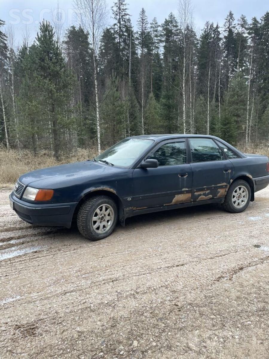 Blue Audi 100 1992 in Gulbene, with an engine capacity of 2.50 L and mileage of 566 thousand km for 500 €, photo 4 on AUTOMOTO.COM.LV