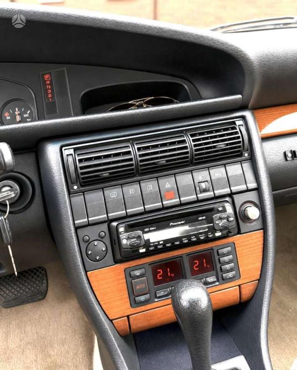 Zils Audi 100 1992 Klaipėda, ar dzinēja tilpumu 2.00 L un nobraukumu 242 tūkst. km par 2950 €, foto 7 vietnē AUTOMOTO.COM.LV