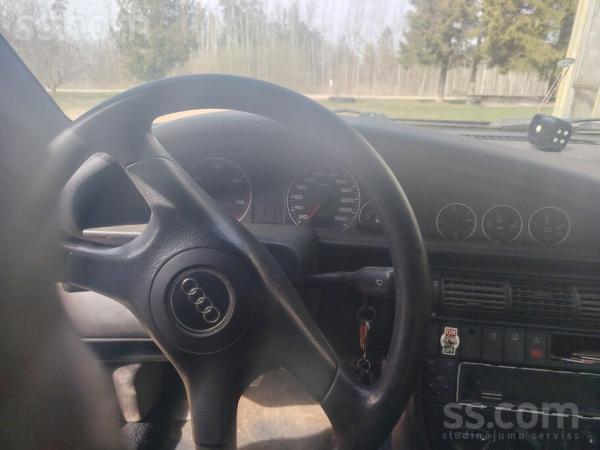 Blue Audi 100 1993 in Kraslava, with an engine capacity of 2.50 L and mileage of 420 thousand km for 600 €, photo 9 on AUTOMOTO.COM.LV