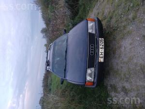 Zils Audi 100 1990 Ventspils, ar dzinēja tilpumu 1.80 L un nobraukumu 350 tūkst. km par 1000 €, foto 4 vietnē AUTOMOTO.COM.LV