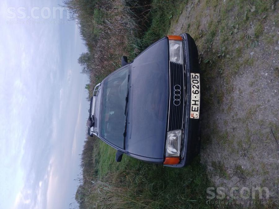 Zils Audi 100 1990 Ventspils, ar dzinēja tilpumu 1.80 L un nobraukumu 350 tūkst. km par 1000 €, foto 4 vietnē AUTOMOTO.COM.LV