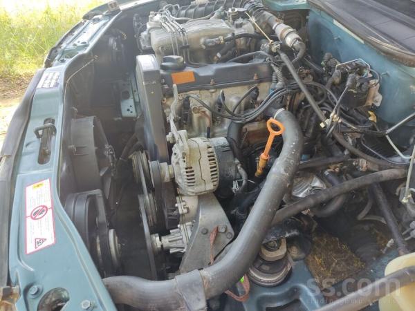 Zils Audi 100 1994 Ogre, ar dzinēja tilpumu 2.00 L un nobraukumu 273 tūkst. km par 1350 €, foto 5 vietnē AUTOMOTO.COM.LV