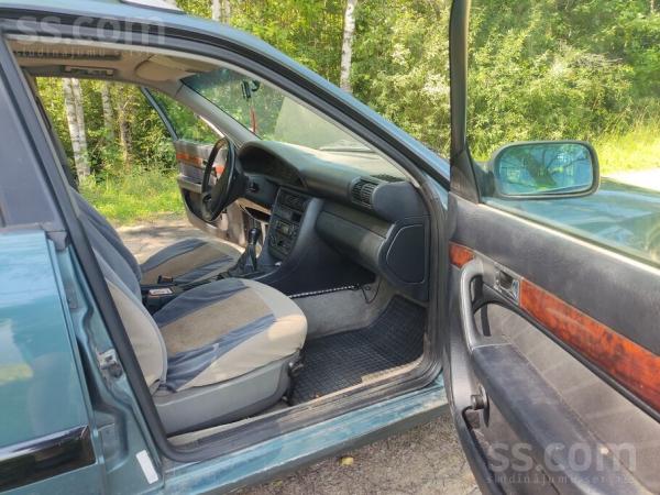 Zils Audi 100 1994 Ogre, ar dzinēja tilpumu 2.00 L un nobraukumu 273 tūkst. km par 1350 €, foto 8 vietnē AUTOMOTO.COM.LV