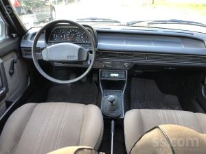 Brūns Audi 100 1981 Limbaži, ar dzinēja tilpumu 2.10 L un nobraukumu 247 tūkst. km par 6250 €, foto 8 vietnē AUTOMOTO.COM.LV