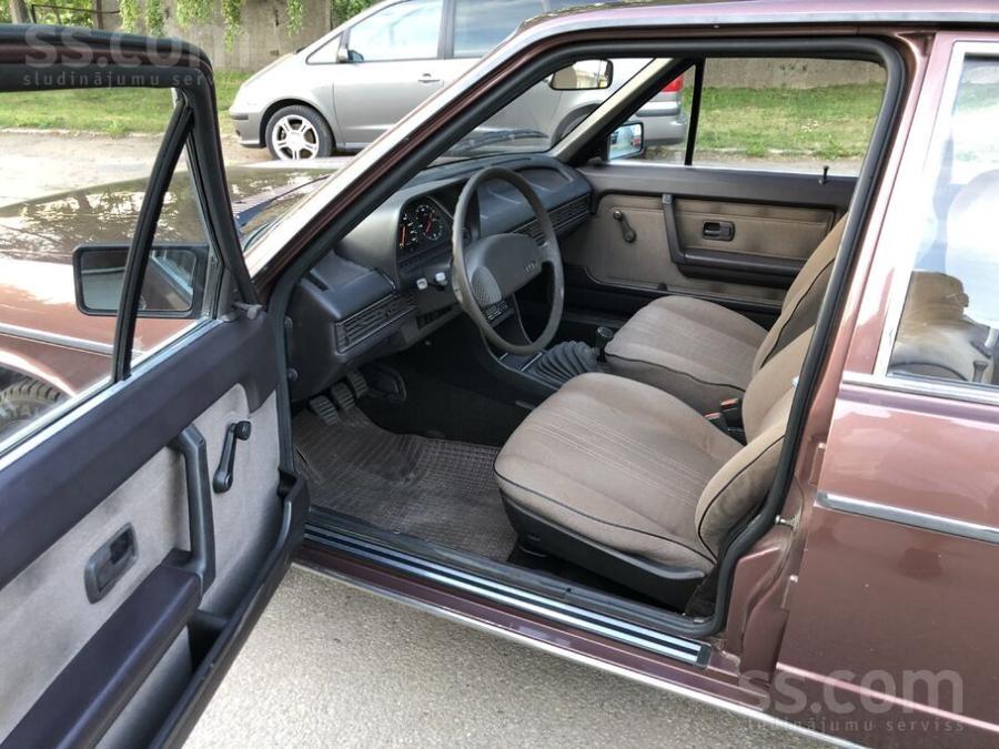 Brūns Audi 100 1981 Limbaži, ar dzinēja tilpumu 2.10 L un nobraukumu 247 tūkst. km par 6250 €, foto 11 vietnē AUTOMOTO.COM.LV