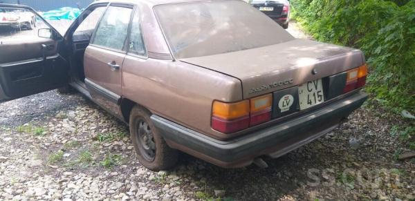 Brūns Audi 100 1983 Rīga, ar dzinēja tilpumu 2.20 L un nobraukumu 200 tūkst. km par 1000 €, foto 2 vietnē AUTOMOTO.COM.LV