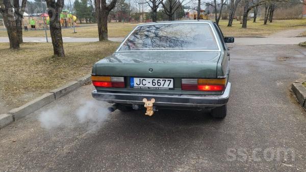 Green Audi 100 1980 in Riga, with an engine capacity of 2.10 L and mileage of 301 thousand km for 2950 €, photo 3 on AUTOMOTO.COM.LV