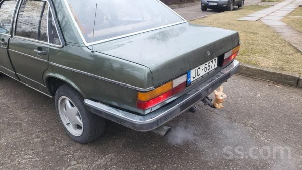 Green Audi 100 1980 in Riga, with an engine capacity of 2.10 L and mileage of 301 thousand km for 2950 €, photo 4 on AUTOMOTO.COM.LV