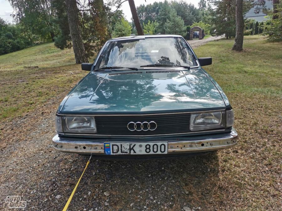 Zaļš Audi 100 1982 Kauņa, ar dzinēja tilpumu 1.60 L un nobraukumu 300 tūkst. km par 1500 €, foto 1 vietnē AUTOMOTO.COM.LV