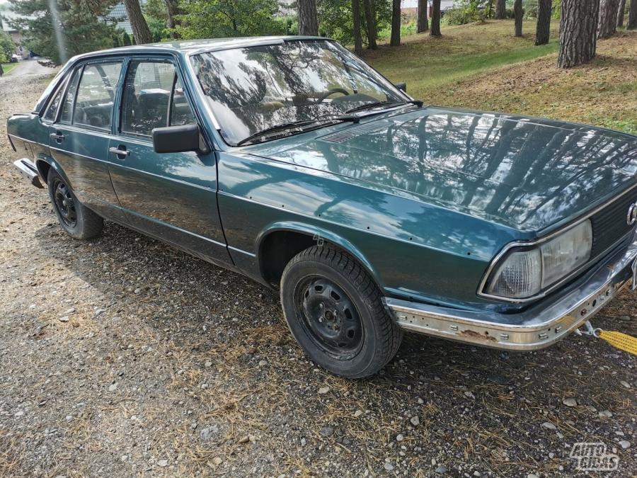 Zaļš Audi 100 1982 Kauņa, ar dzinēja tilpumu 1.60 L un nobraukumu 300 tūkst. km par 1500 €, foto 6 vietnē AUTOMOTO.COM.LV