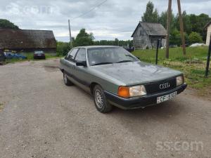 Zaļš Audi 100 1984 Rīga, ar dzinēja tilpumu 2.20 L un nobraukumu 260 tūkst. km par 950 €, foto  vietnē AUTOMOTO.COM.LV