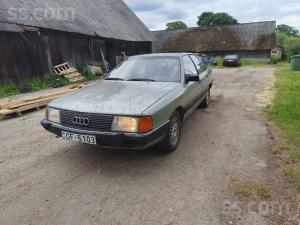 Zaļš Audi 100 1984 Rīga, ar dzinēja tilpumu 2.20 L un nobraukumu 260 tūkst. km par 950 €, foto 3 vietnē AUTOMOTO.COM.LV