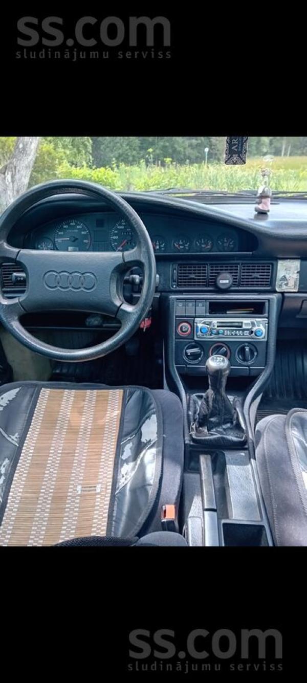 Green Audi 100 1988 in Kraslava, with an engine capacity of 1.80 L and mileage of 242 thousand km for 1000 €, photo 3 on AUTOMOTO.COM.LV