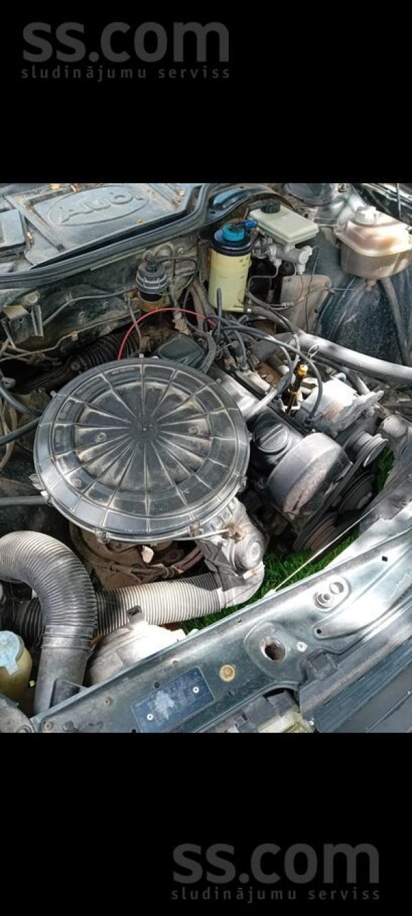 Green Audi 100 1988 in Kraslava, with an engine capacity of 1.80 L and mileage of 242 thousand km for 1000 €, photo 4 on AUTOMOTO.COM.LV