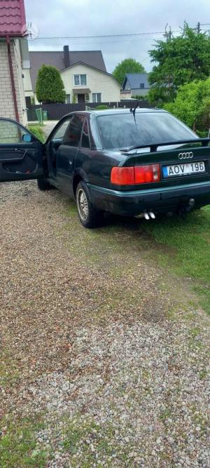 Zaļš Audi 100 1992 Viļņa, ar dzinēja tilpumu 2.50 L un nobraukumu 270 tūkst. km par 780 €, foto 4 vietnē AUTOMOTO.COM.LV