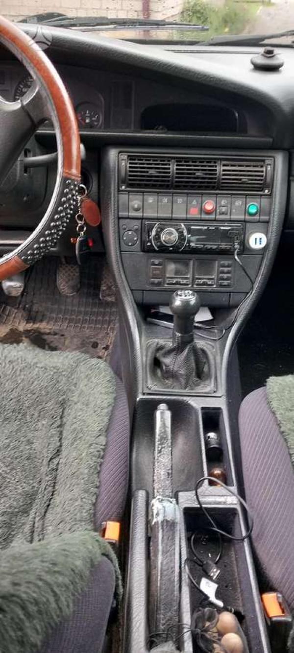 Zaļš Audi 100 1992 Viļņa, ar dzinēja tilpumu 2.50 L un nobraukumu 270 tūkst. km par 780 €, foto 4 vietnē AUTOMOTO.COM.LV