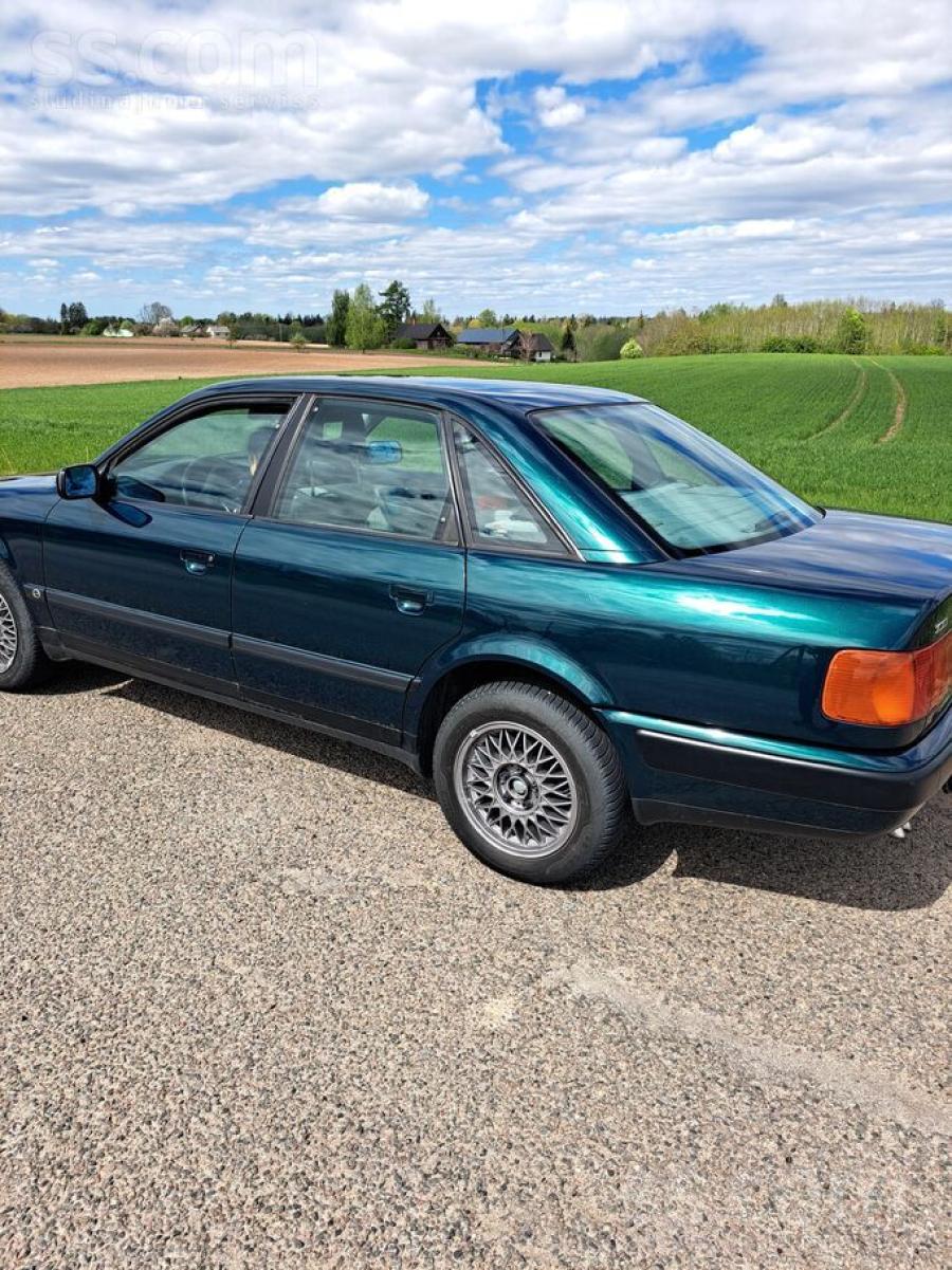 Green Audi 100 1993 in Saldus, with an engine capacity of 2.50 L and mileage of 345 thousand km for 1750 €, photo 5 on AUTOMOTO.COM.LV