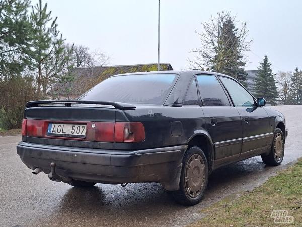 Zaļš Audi 100 1994 Viļņa, ar dzinēja tilpumu 2.40 L un nobraukumu 123 tūkst. km par 350 €, foto 3 vietnē AUTOMOTO.COM.LV