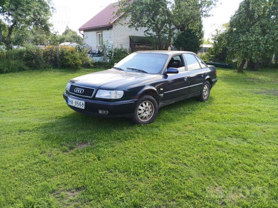 Zaļš Audi 100 1994 Limbaži, ar dzinēja tilpumu 2.30 L un nobraukumu 294 tūkst. km par 600 €, foto 1 vietnē AUTOMOTO.COM.LV
