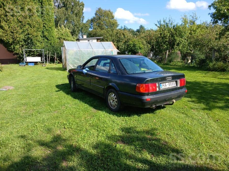 Zaļš Audi 100 1994 Limbaži, ar dzinēja tilpumu 2.30 L un nobraukumu 294 tūkst. km par 600 €, foto 5 vietnē AUTOMOTO.COM.LV