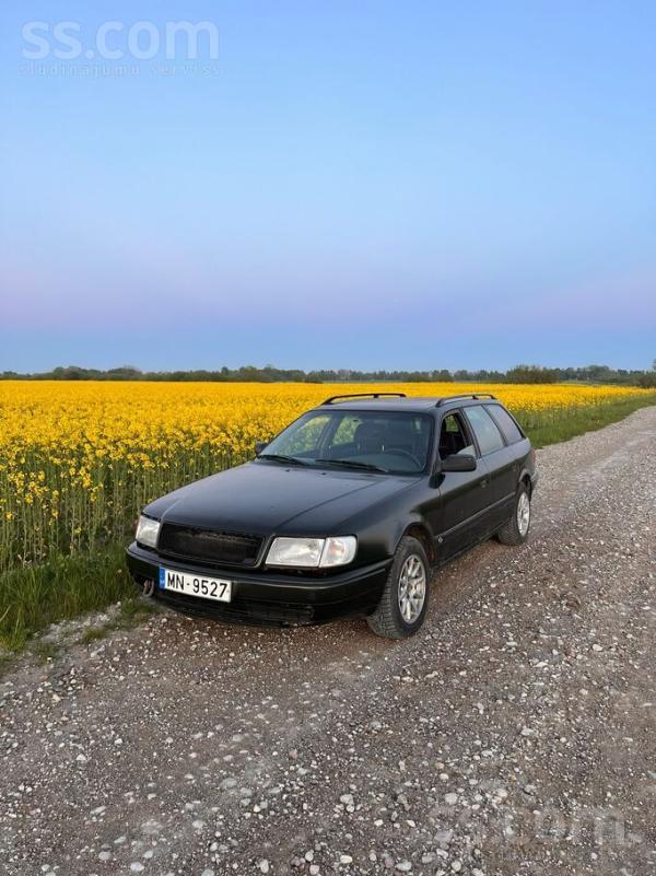 Green Audi 100 1992 in Ventspils, with an engine capacity of 2.30 L and mileage of 550 thousand km for 1250 €, photo 5 on AUTOMOTO.COM.LV