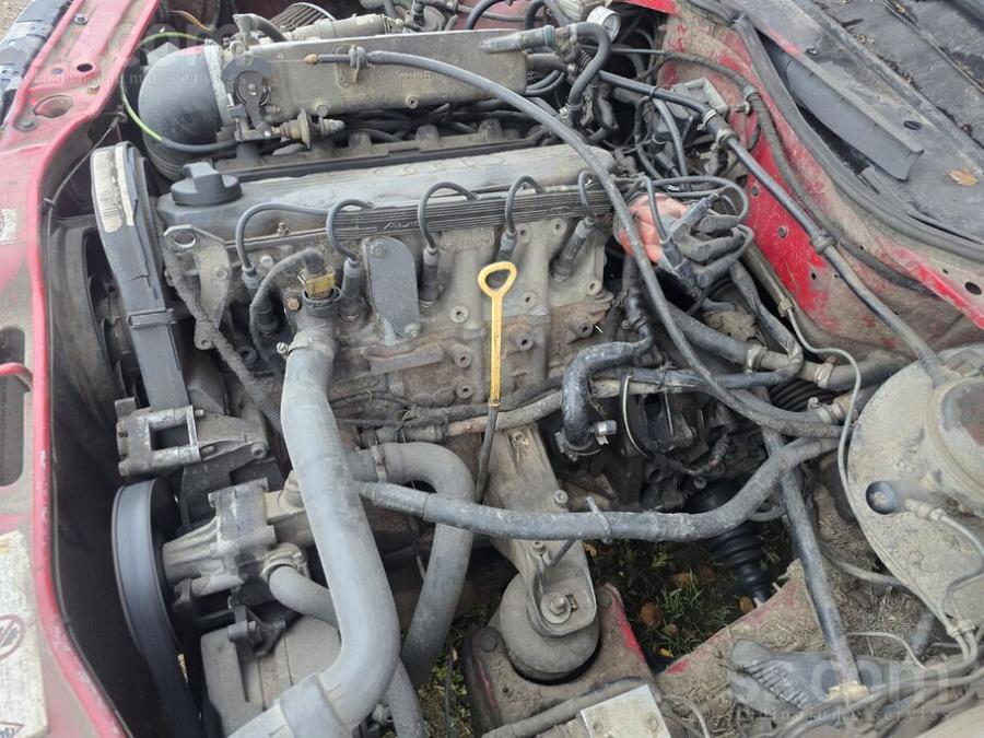 Green Audi 100 1992 in Ventspils, with an engine capacity of 2.30 L and mileage of 350 thousand km for 1190 €, photo 5 on AUTOMOTO.COM.LV