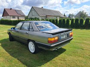 Grey Audi 100 1985 in Telschi, with an engine capacity of 2.20 L and mileage of 160 thousand km for 1500 €, photo 7 on AUTOMOTO.COM.LV