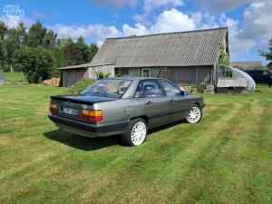Pelēks Audi 100 1985 Telšiai, ar dzinēja tilpumu 2.20 L un nobraukumu 160 tūkst. km par 1400 €, foto 5 vietnē AUTOMOTO.COM.LV
