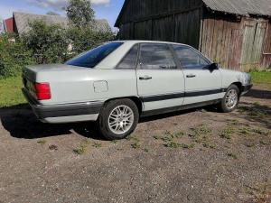 Grey Audi 100 1986 in Kelme, with an engine capacity of 2.20 L and mileage of 277 thousand km for 950 €, photo 4 on AUTOMOTO.COM.LV