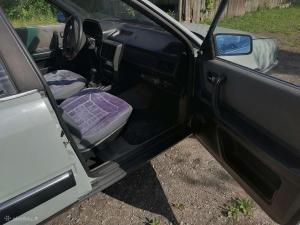 Grey Audi 100 1986 in Kelme, with an engine capacity of 2.20 L and mileage of 277 thousand km for 950 €, photo 15 on AUTOMOTO.COM.LV