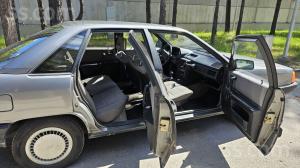 Grey Audi 100 1987 in Riga, with an engine capacity of 2.00 L and mileage of 214 thousand km for 1600 €, photo 5 on AUTOMOTO.COM.LV