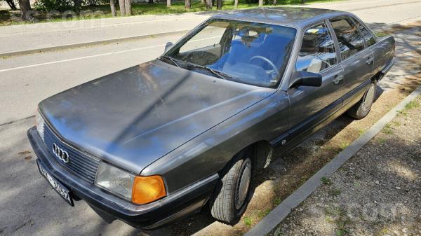 Grey Audi 100 1987 in Riga, with an engine capacity of 2.00 L and mileage of 214 thousand km for 1600 €, photo 5 on AUTOMOTO.COM.LV