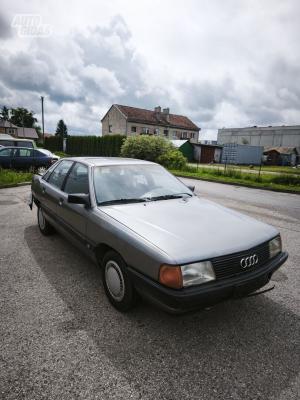 Pelēks Audi 100 1988 Kauņa, ar dzinēja tilpumu 2.30 L un nobraukumu 250 tūkst. km par 899 €, foto  vietnē AUTOMOTO.COM.LV