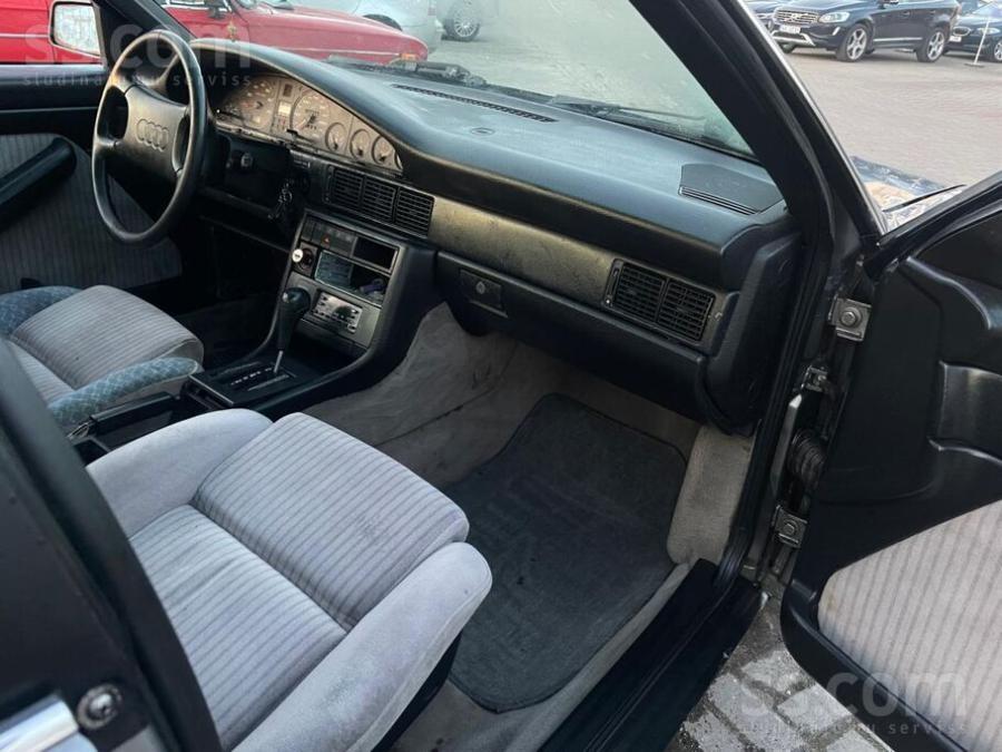 Pelēks Audi 100 1989 Rīga, ar dzinēja tilpumu 2.20 L un nobraukumu 258 tūkst. km par 1650 €, foto 3 vietnē AUTOMOTO.COM.LV