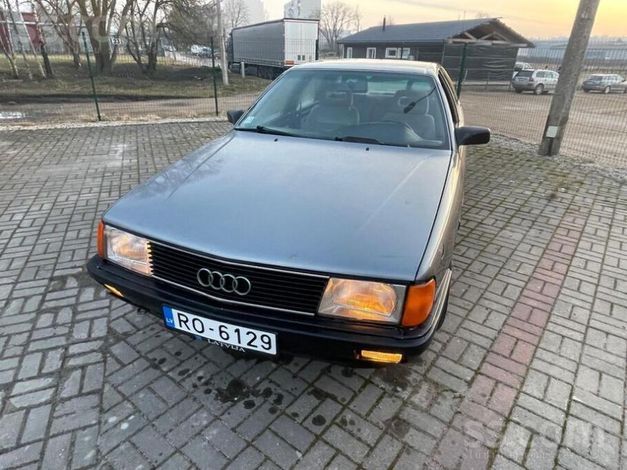 Pelēks Audi 100 1989 Rīga, ar dzinēja tilpumu 2.20 L un nobraukumu 258 tūkst. km par 1650 €, foto 6 vietnē AUTOMOTO.COM.LV