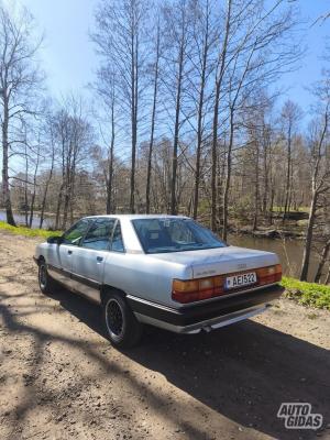 Grey Audi 100 1989 in Klaipeda, with an engine capacity of 18.00 L and mileage of 400 thousand km for 2000 €, photo 3 on AUTOMOTO.COM.LV